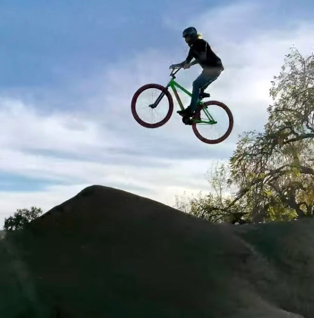 Flying the Savage Flyer! – SE BIKES Europe